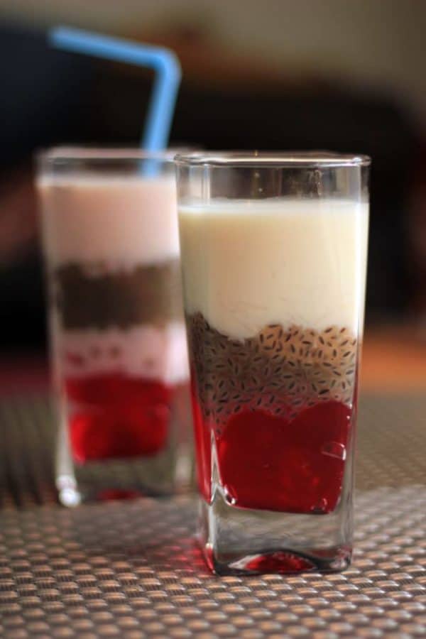 Falooda Jelly Milk Shake - Milkshake Recipe in Hindi