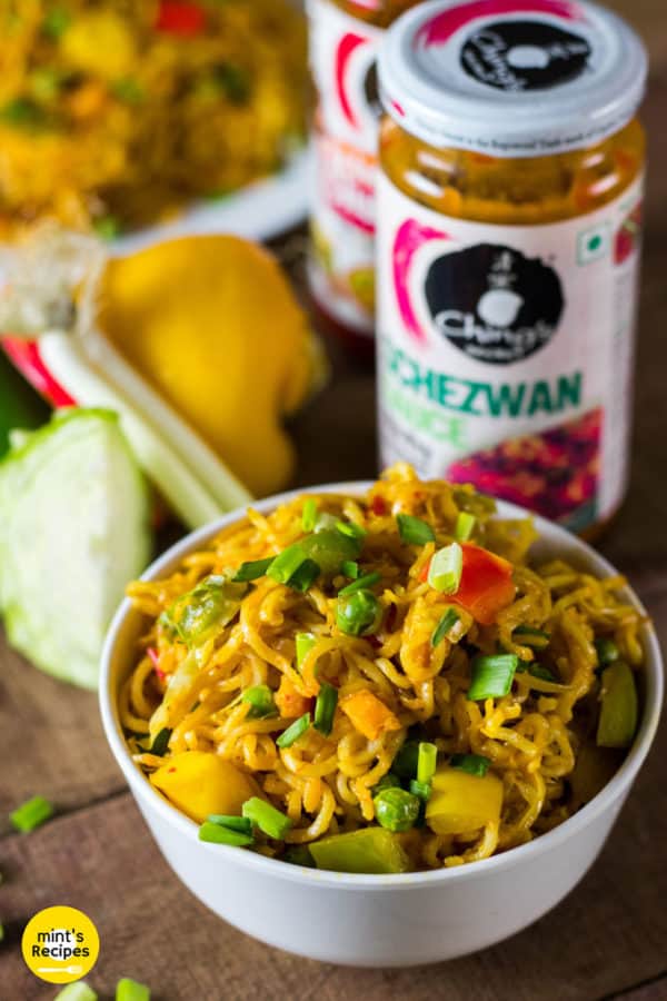 How To Make Schezwan Maggi Recipe - Mints Recipes
