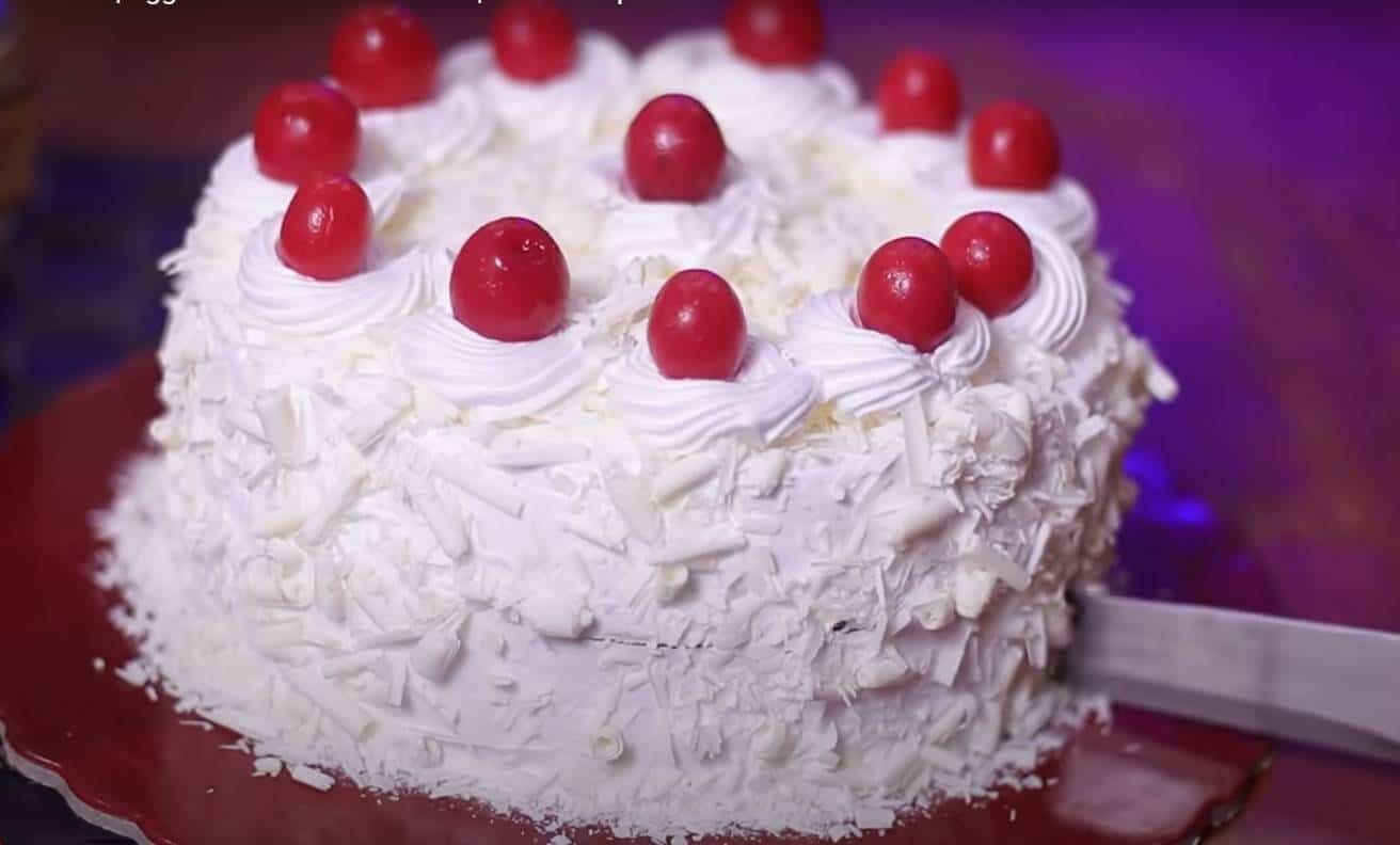 White Forest Cake | Dessert Recipe - Mints Recipes
