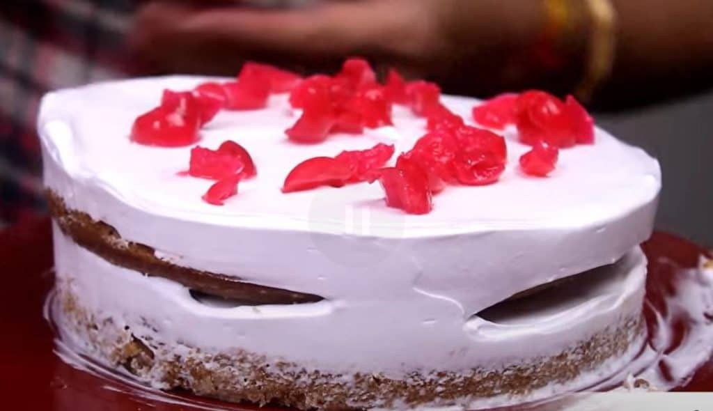 White Forest Cake | Dessert Recipe - Mints Recipes