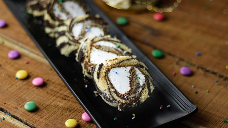 Zebra Swiss Roll in Pan - Mints Recipes